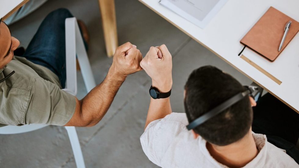 Live captions through automatic translation - Clevercast